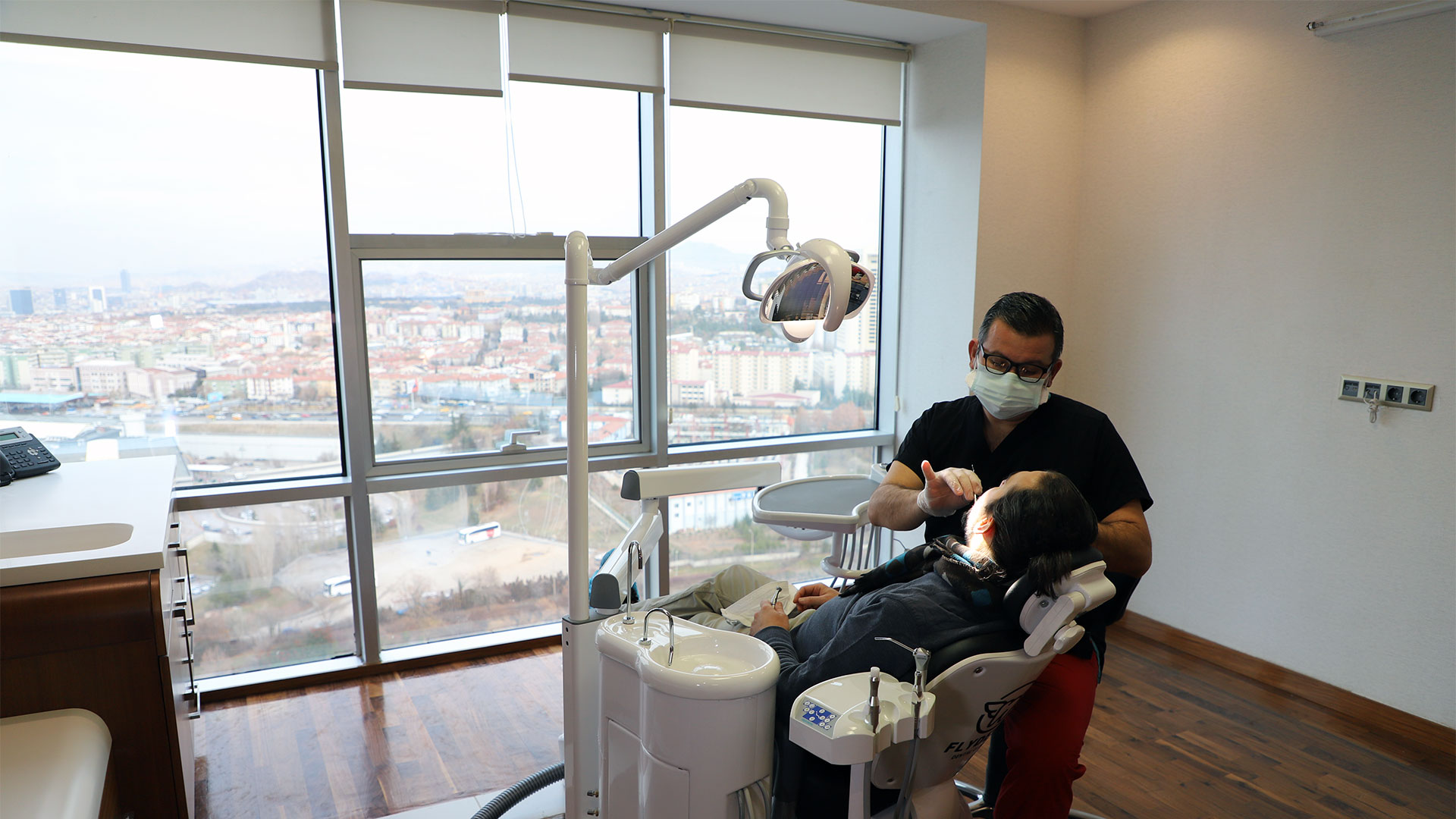 Flydent Ağız ve Diş Sağlığı Polikliniği